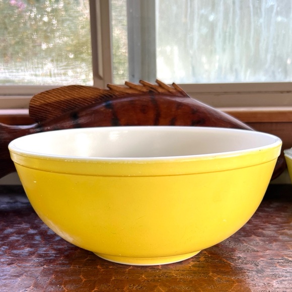 Pyrex | Kitchen | Vintage Pyrex Primary Colors Yellow Mixing Bowl 5s ...